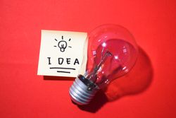 Simple Lightbulb Photos - Download 678 Free Images - Noun Project