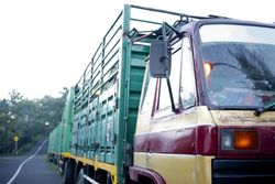 Breakdown Lorry Photos - Download 79 Free Images - Noun Project