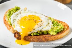 Healthy Homemade Avocado Toast with Over Easy Egg - Free Photo (5oqgEx ...
