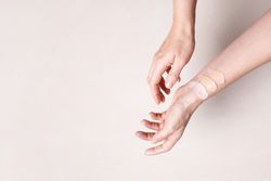 Stroke Cap Photos - Download 568 Free Images - Noun Project